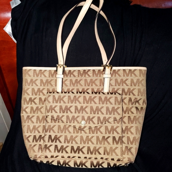 MICHAEL Michael Kors | Bags | Authentic Michael Kors Tote | Poshmark